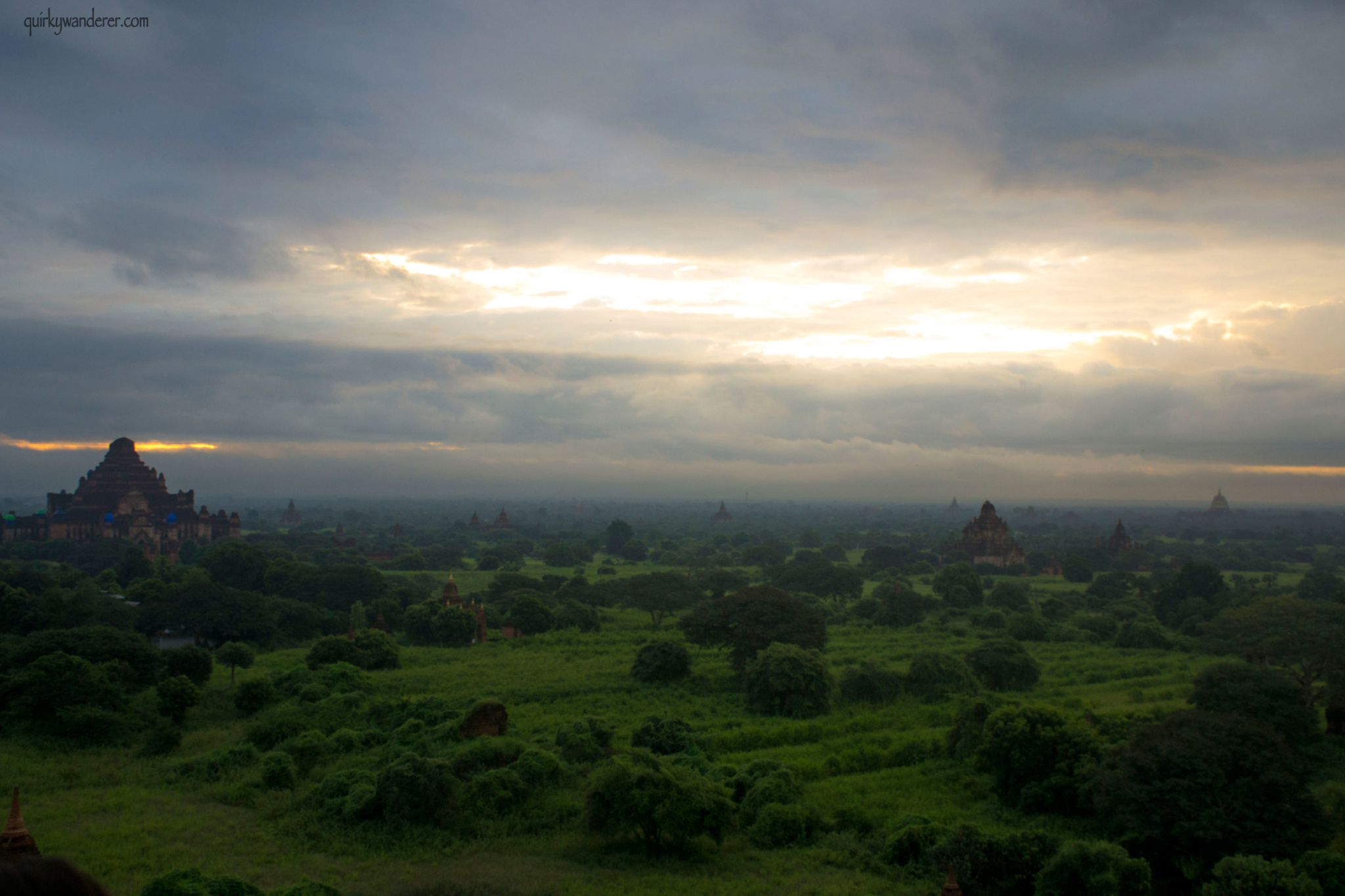 Bagan : Of sunrises and sunsets - Quirky Wanderer